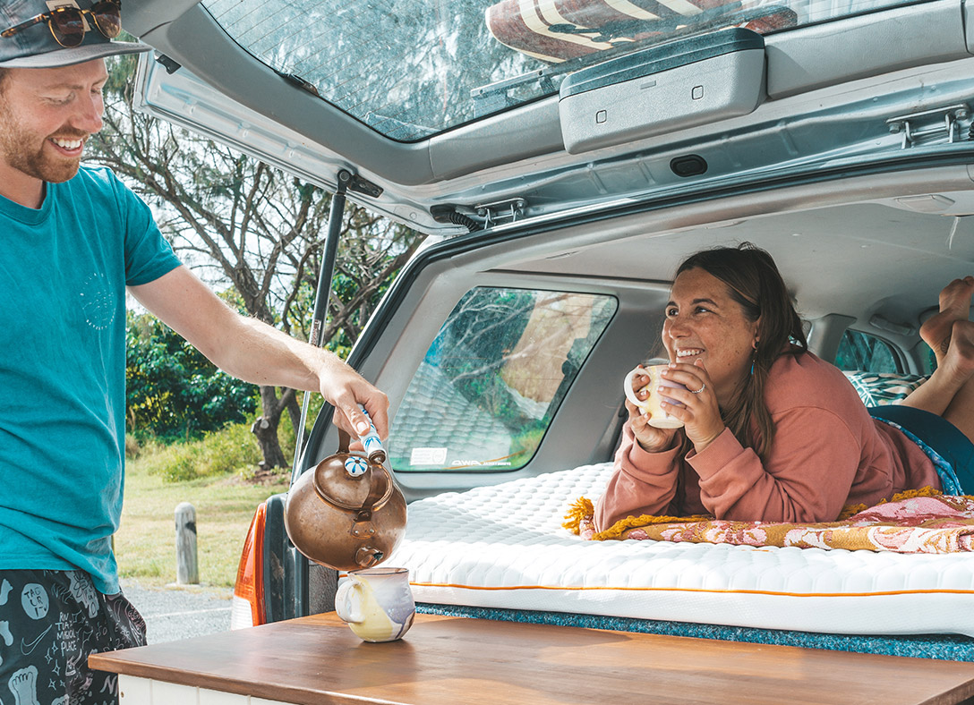 How to Sleep Better When Travelling | Dormeo UK